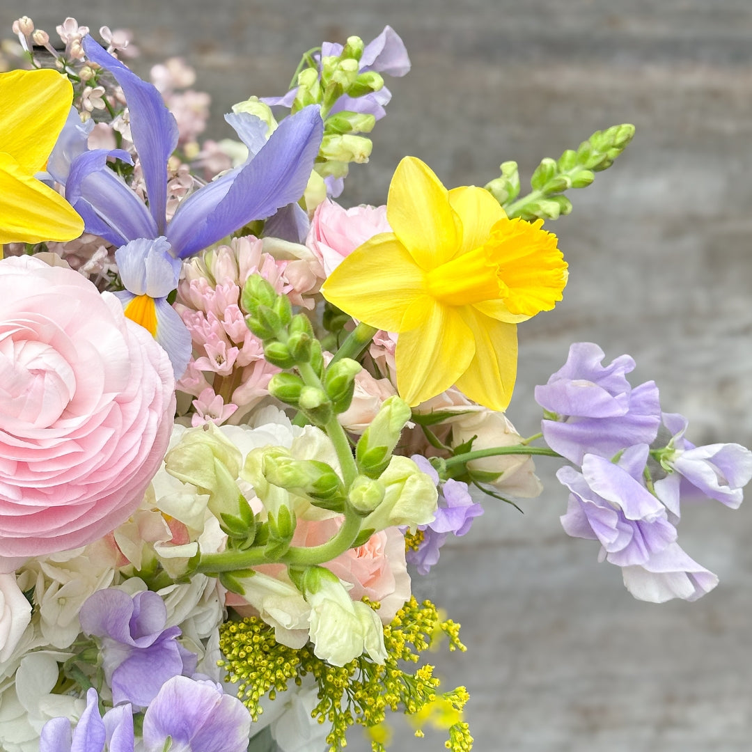 Fresh Flower Bar - Flower Delivery in Connecticut - Flowers in Connecticut